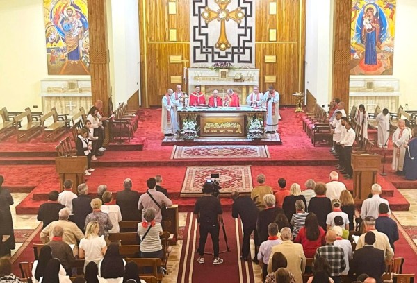 البطريرك ساكو يحتفل بقداس الفصح مع الكاردينال باربران والوفد المرافق